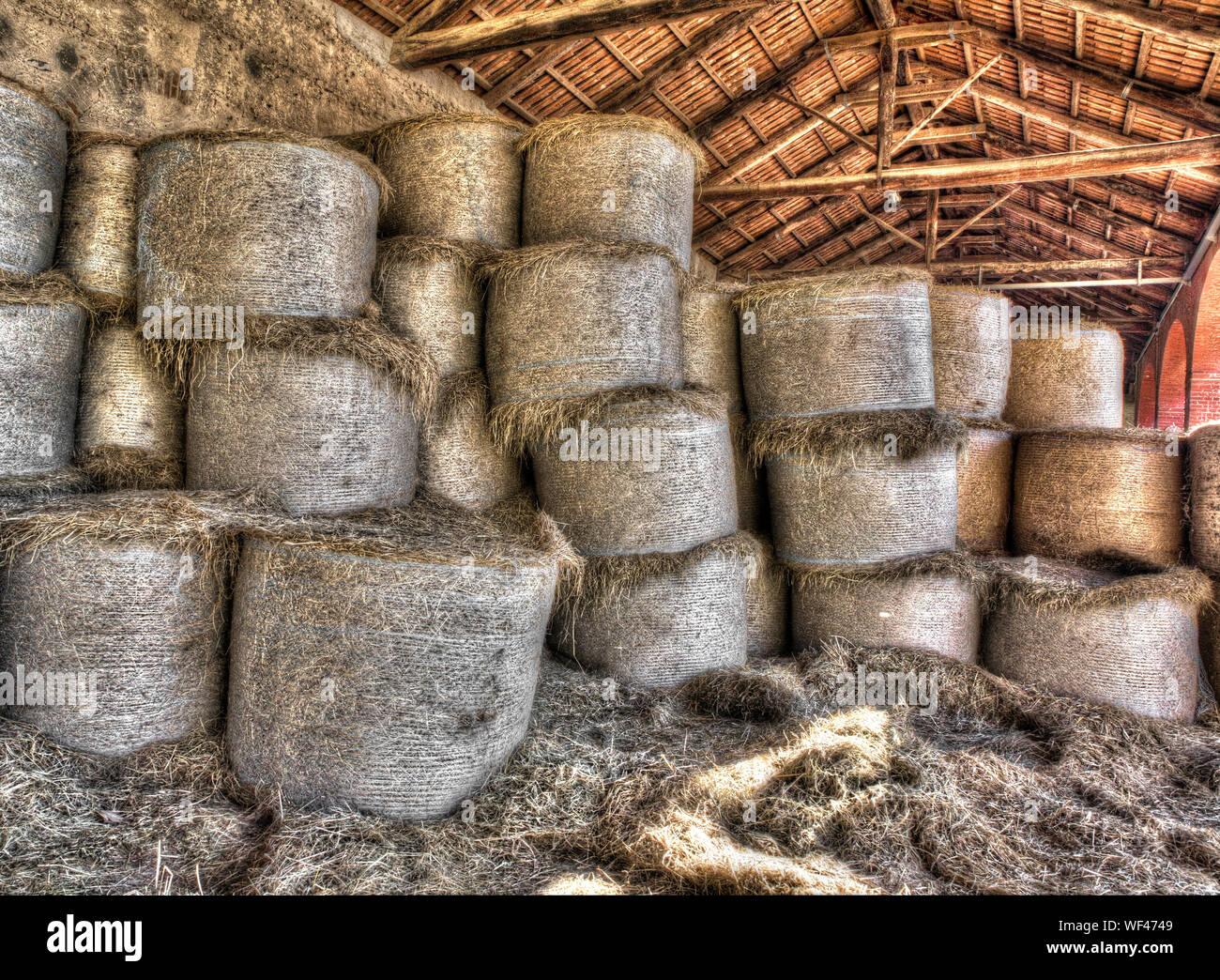 Stack barn hi-res stock photography and images - Alamy