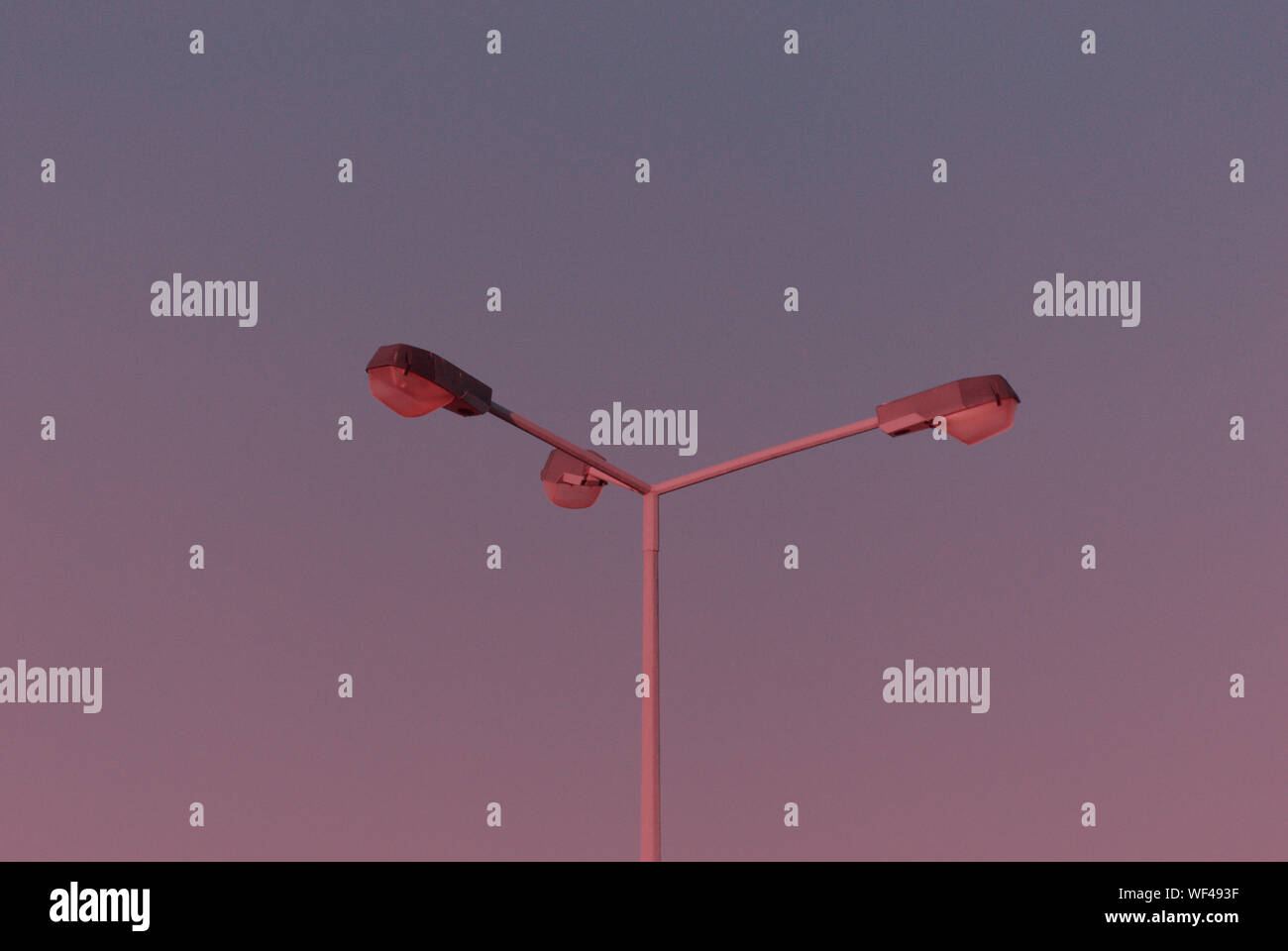 Red street hi-res stock photography and images - Alamy