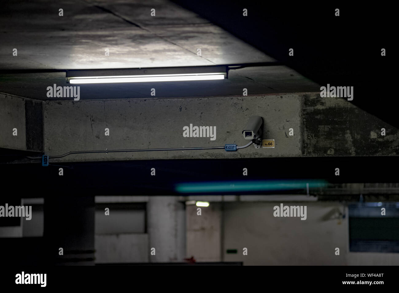 Underground ceiling hi-res stock photography and images - Alamy