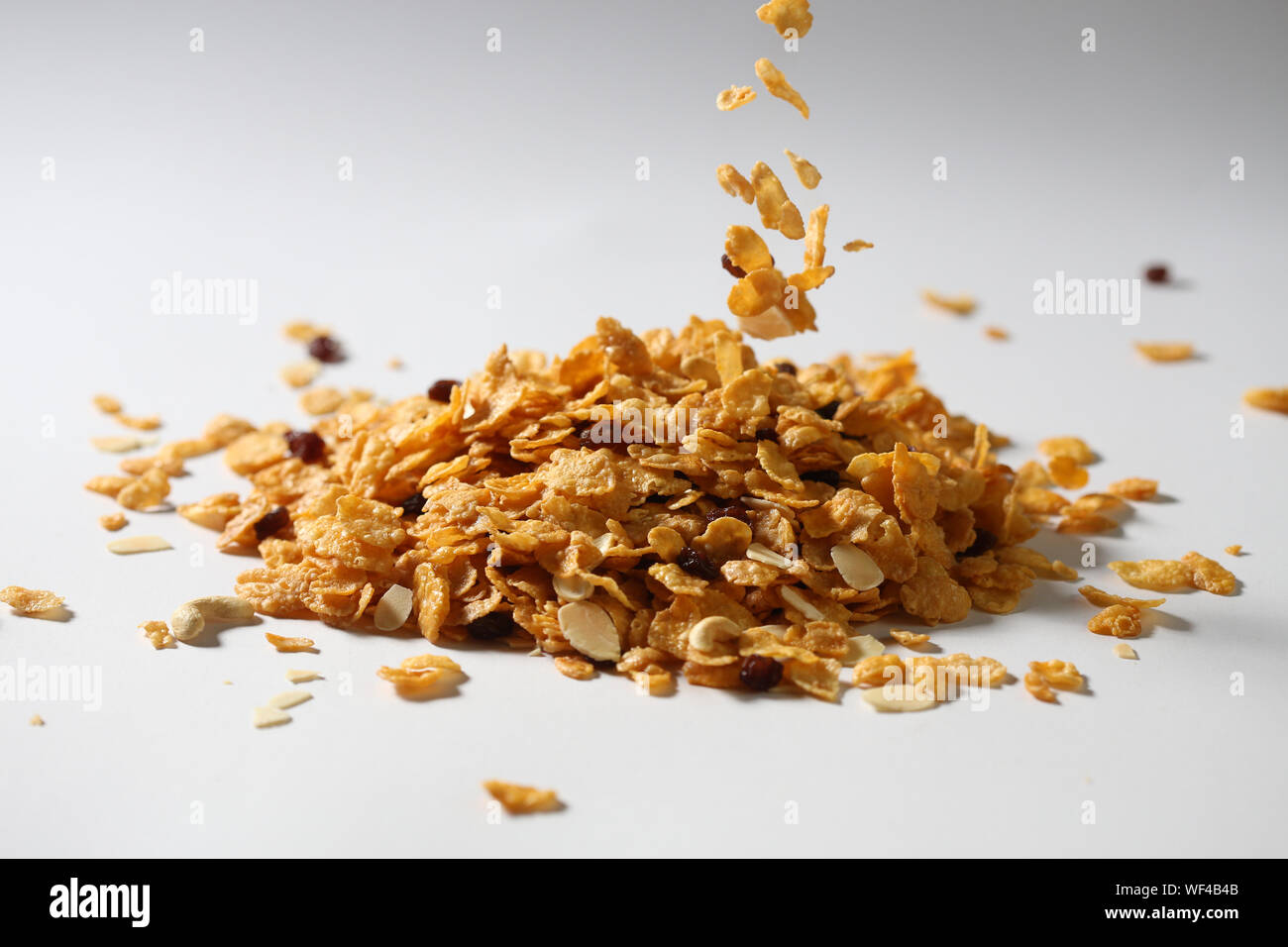 Large corn flakes hi-res stock photography and images - Alamy