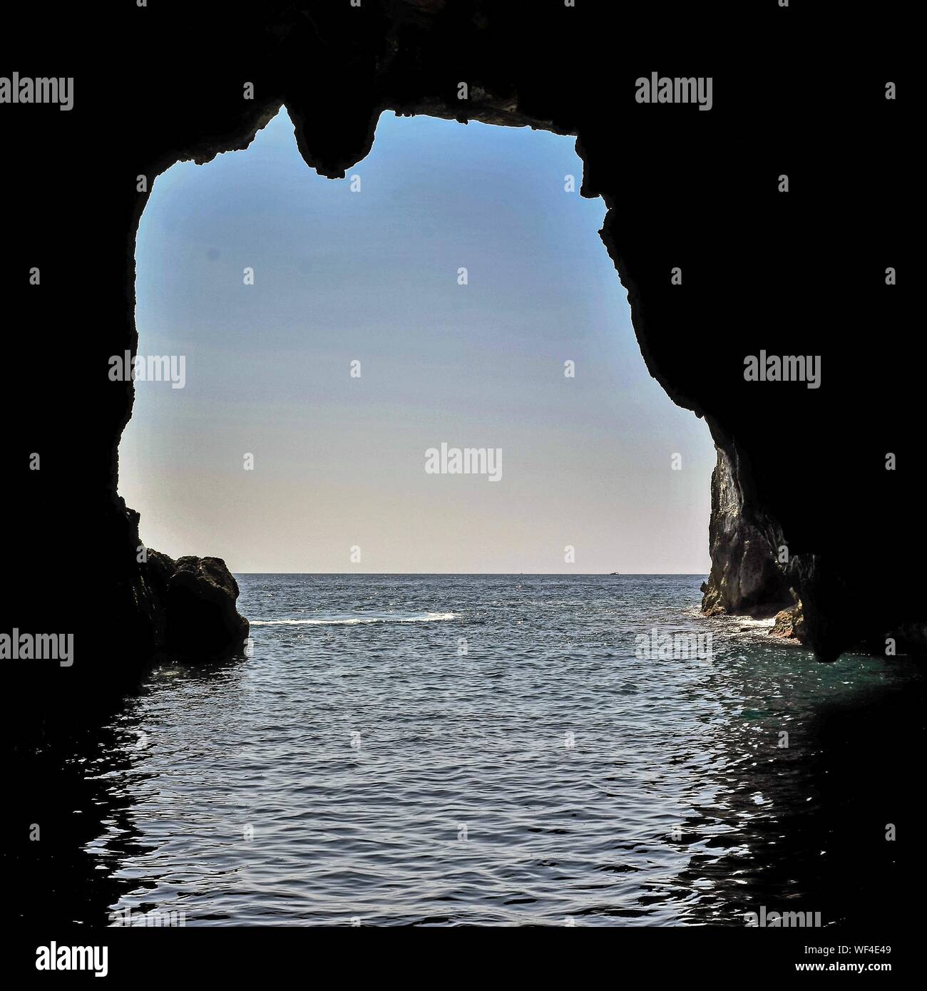 Natural arch formation hi-res stock photography and images - Alamy