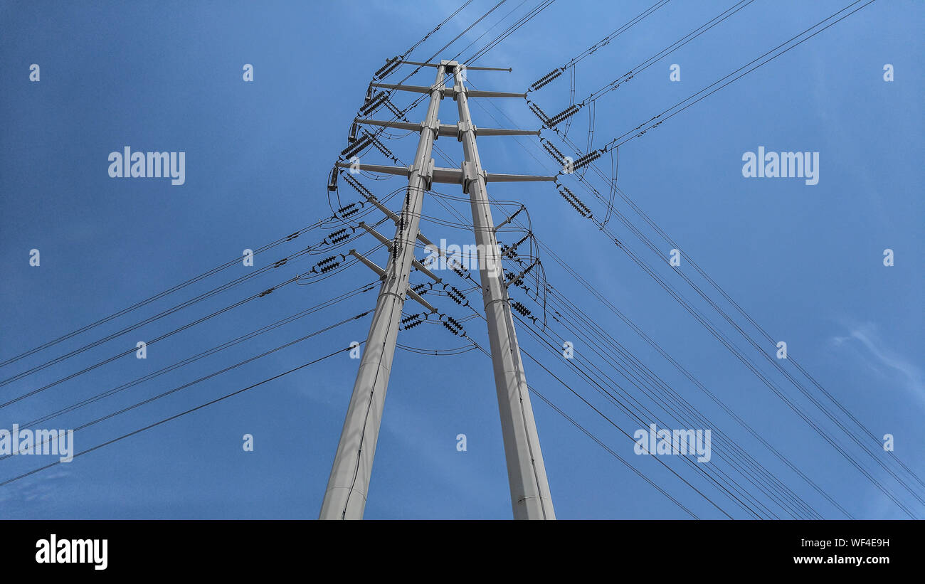 Electric pylon hi-res stock photography and images - Alamy