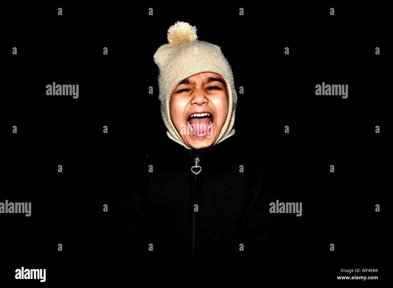 Human screaming hi-res stock photography and images - Alamy