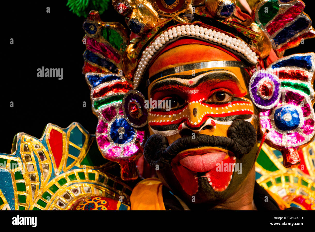 Theyyam dancer portrait hi-res stock photography and images - Alamy