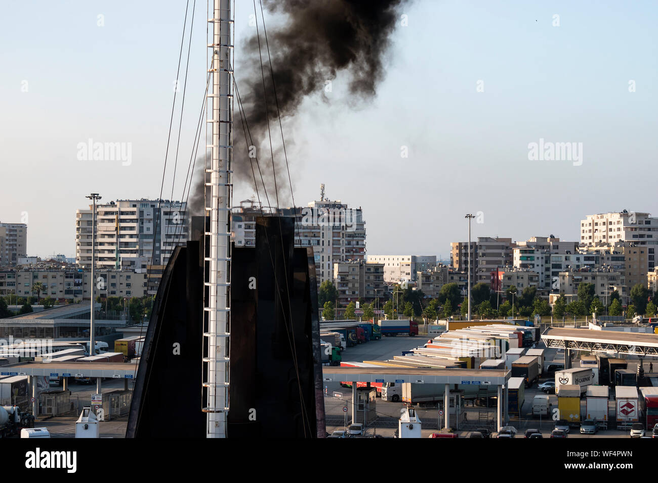 Cruise ship smoke stack hi-res stock photography and images - Alamy