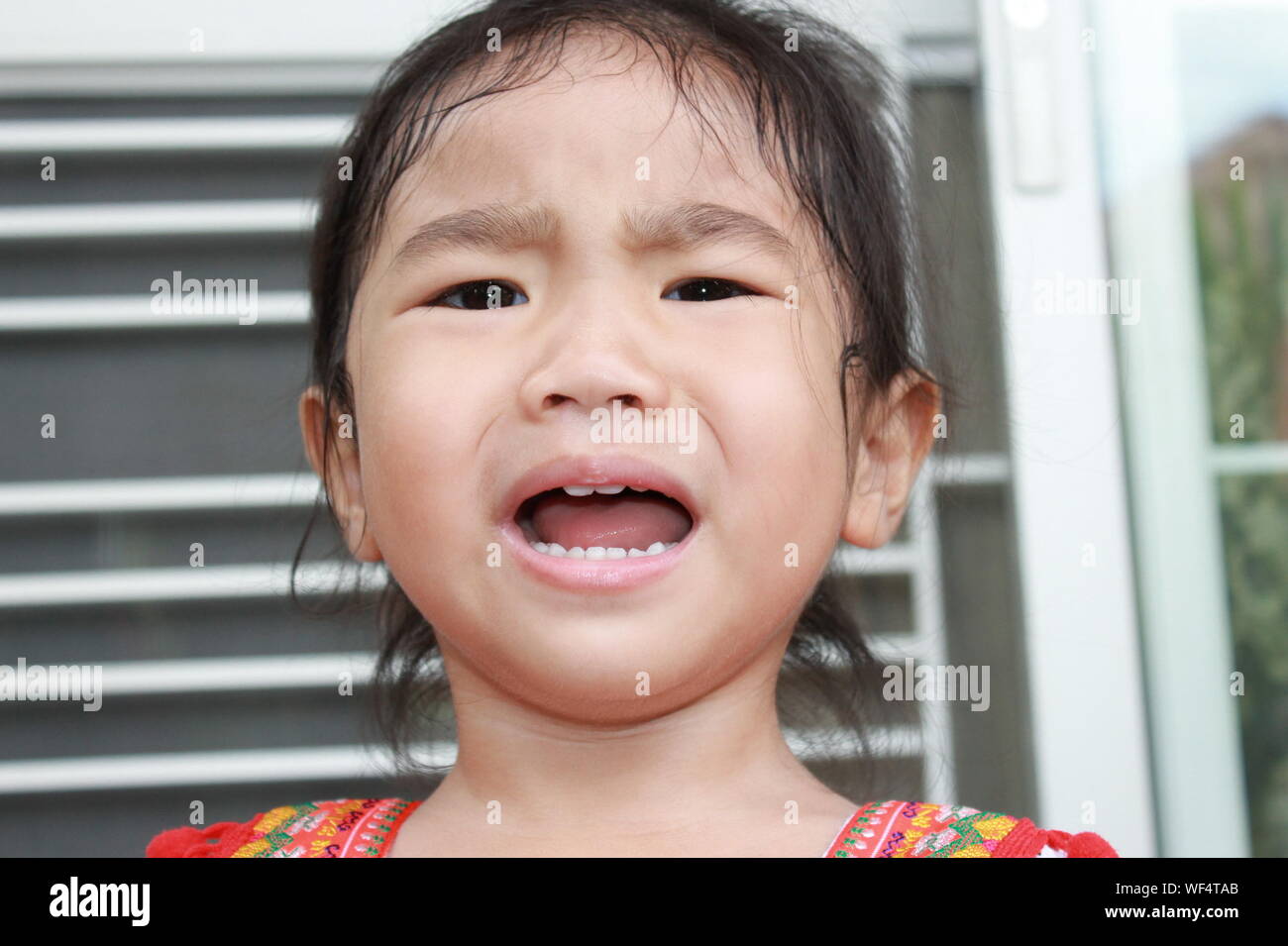 Crying girl indian hi-res stock photography and images - Alamy