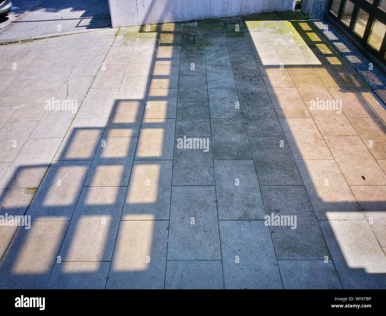Shadow roof hi-res stock photography and images - Alamy