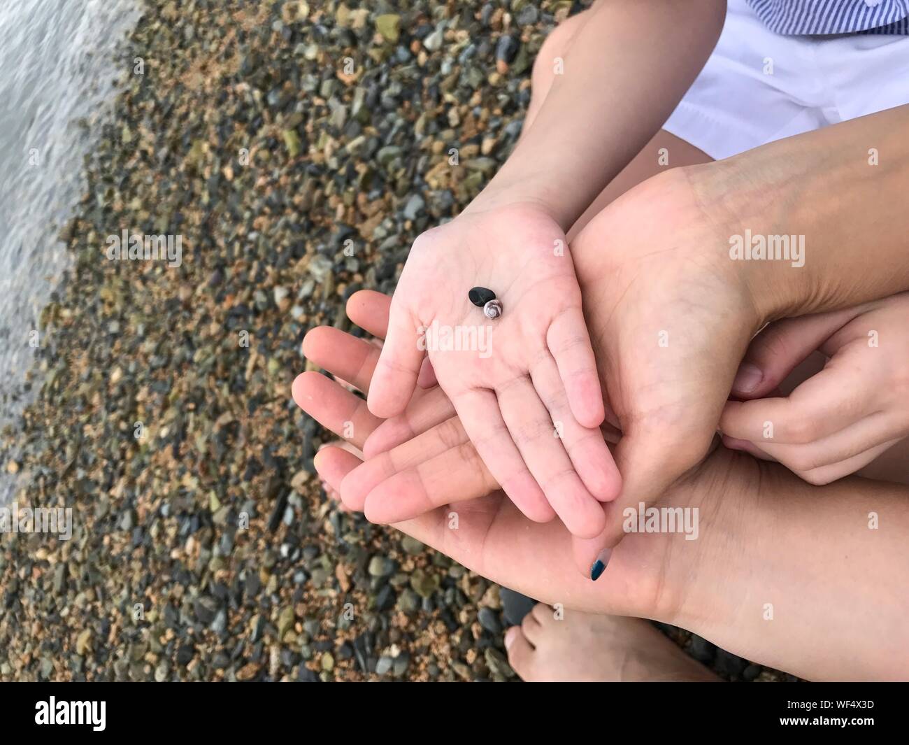 Angel hands hi-res stock photography and images - Alamy