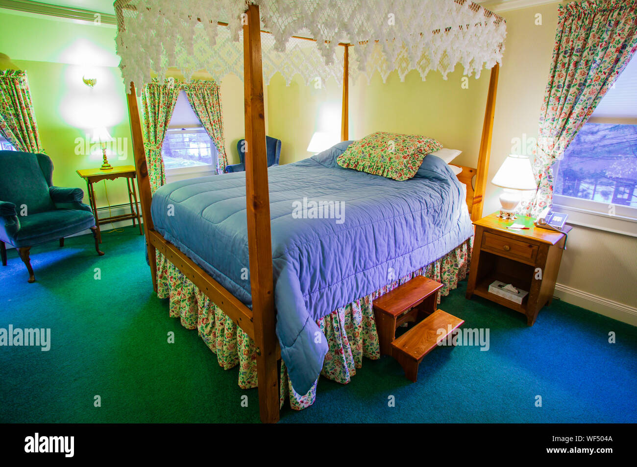 Country inn vermont hi-res stock photography and images - Alamy