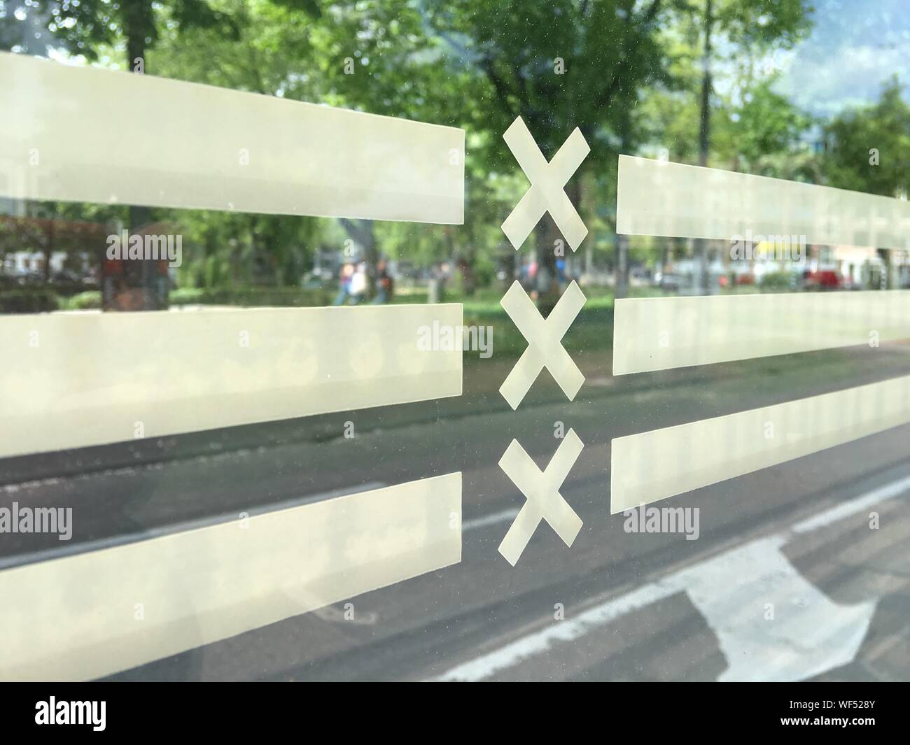 Cross shape window hi-res stock photography and images - Alamy