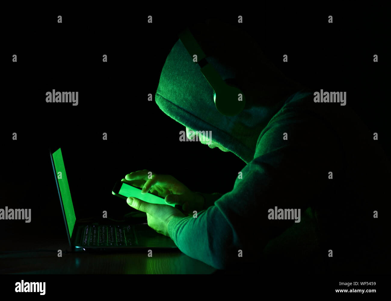 Mobile Hacker High Resolution Stock Photography and Images - Alamy