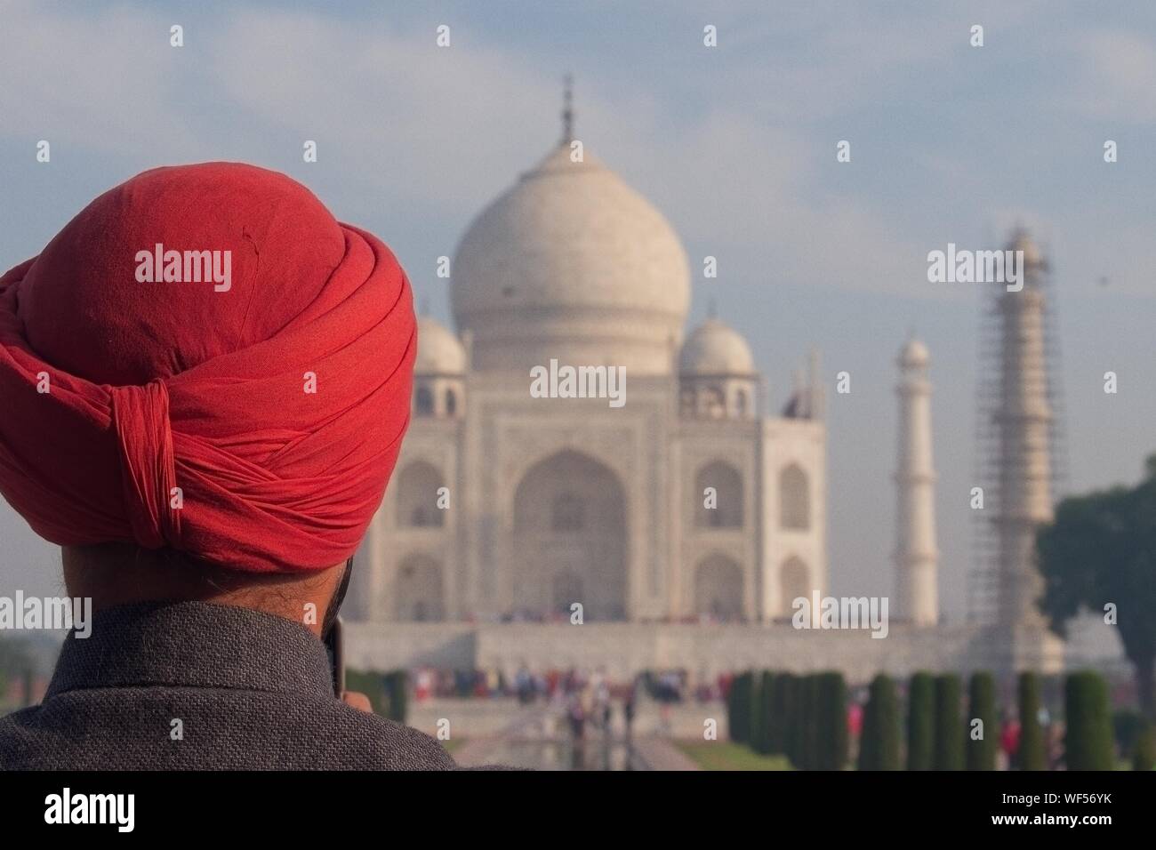 Red turban hi-res stock photography and images - Alamy