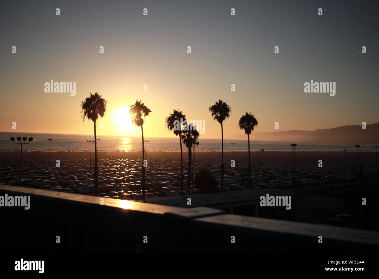 Sunset over swimming pool hi-res stock photography and images - Alamy