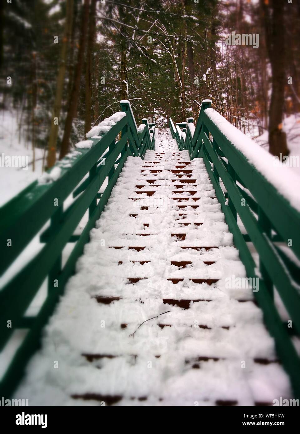 Frozen staircase hi-res stock photography and images - Alamy