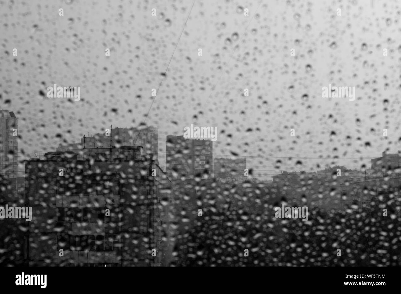 Water dripping window hi-res stock photography and images - Alamy