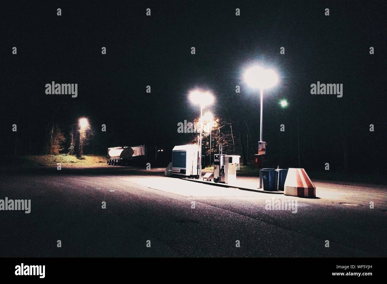 Empty Gas Station Night High Resolution Stock Photography and Images ...