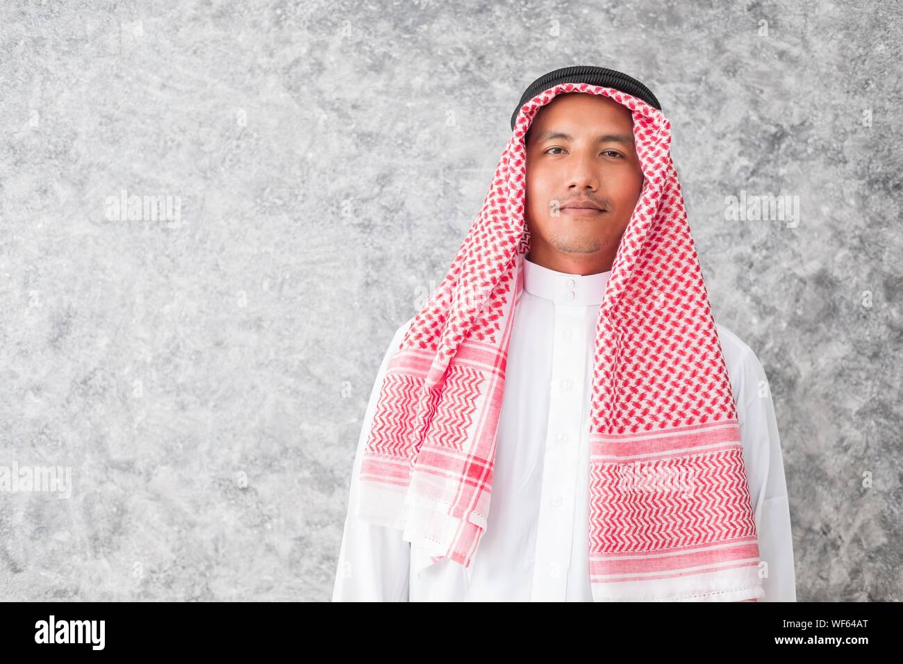 Kaffiyeh Stock Photos & Kaffiyeh Stock Images - Alamy