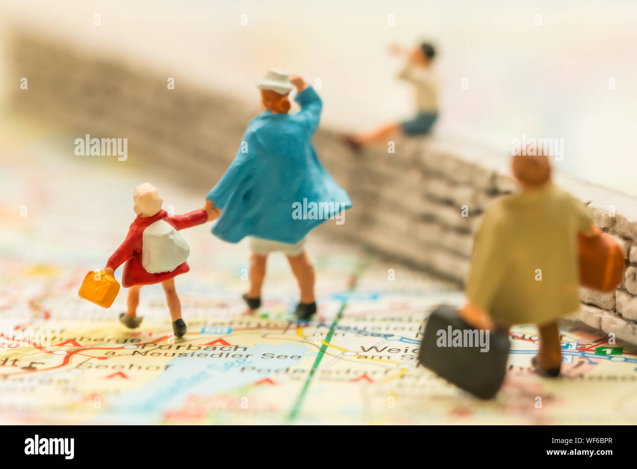 Figurines map hi-res stock photography and images - Alamy