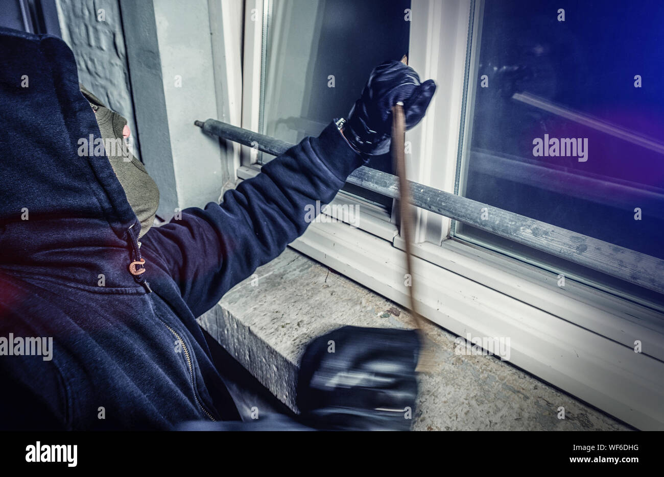 Burglar danger hi-res stock photography and images - Alamy