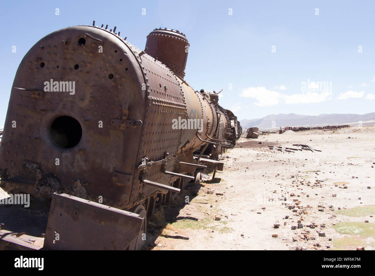 Engine wreck hi-res stock photography and images - Alamy