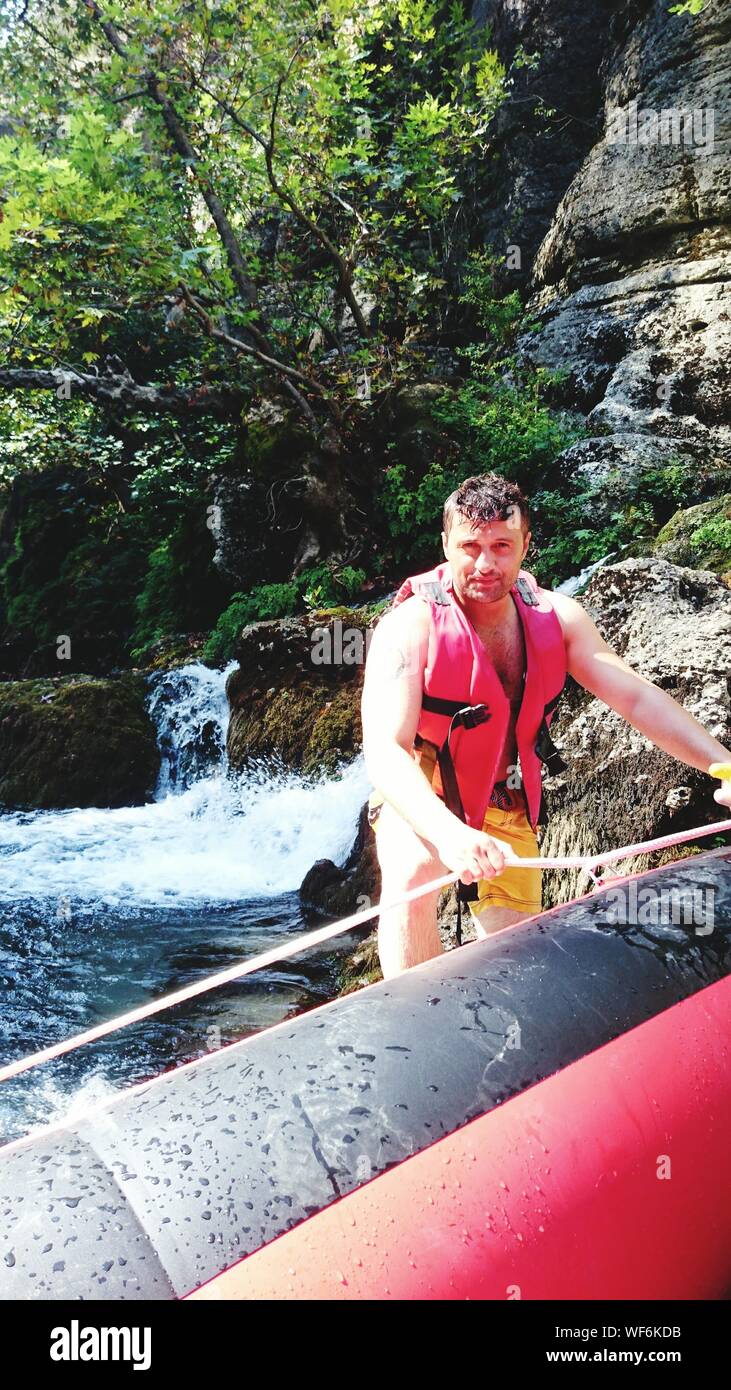 Front raft hi-res stock photography and images - Alamy