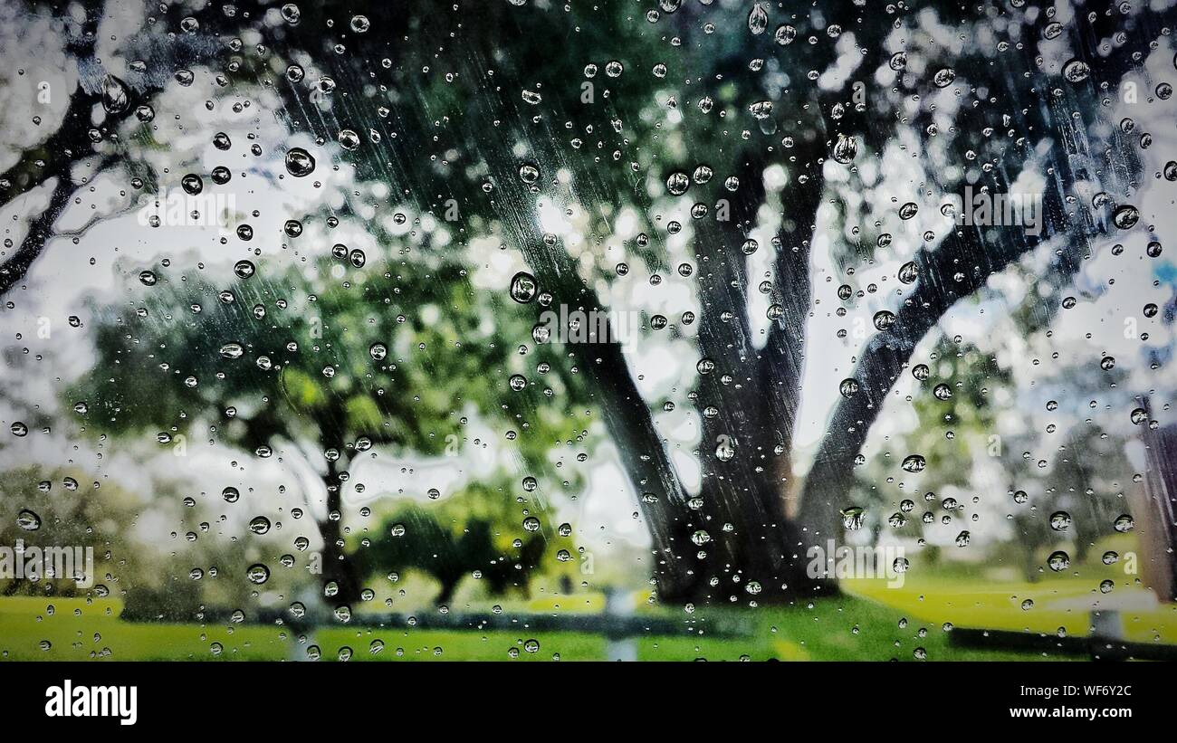 Window frame rain hi-res stock photography and images - Alamy