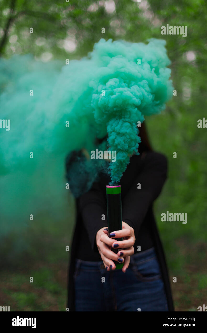 Distress flare woman hi-res stock photography and images - Alamy