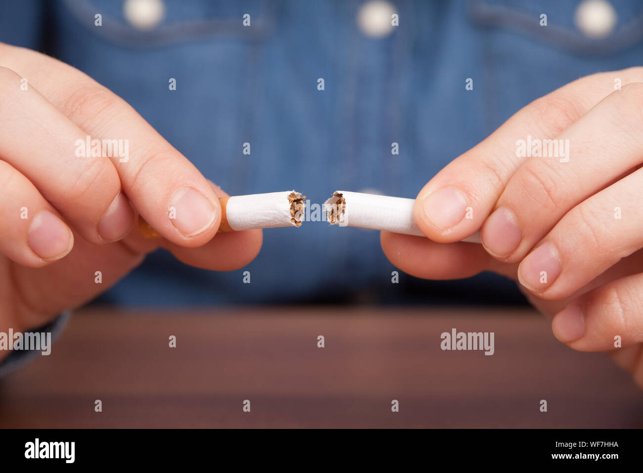 Breaking cigarette habit hi-res stock photography and images - Alamy