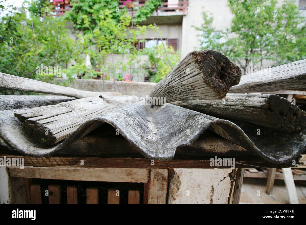 Wooden Roof Tile High Resolution Stock Photography and Images - Alamy