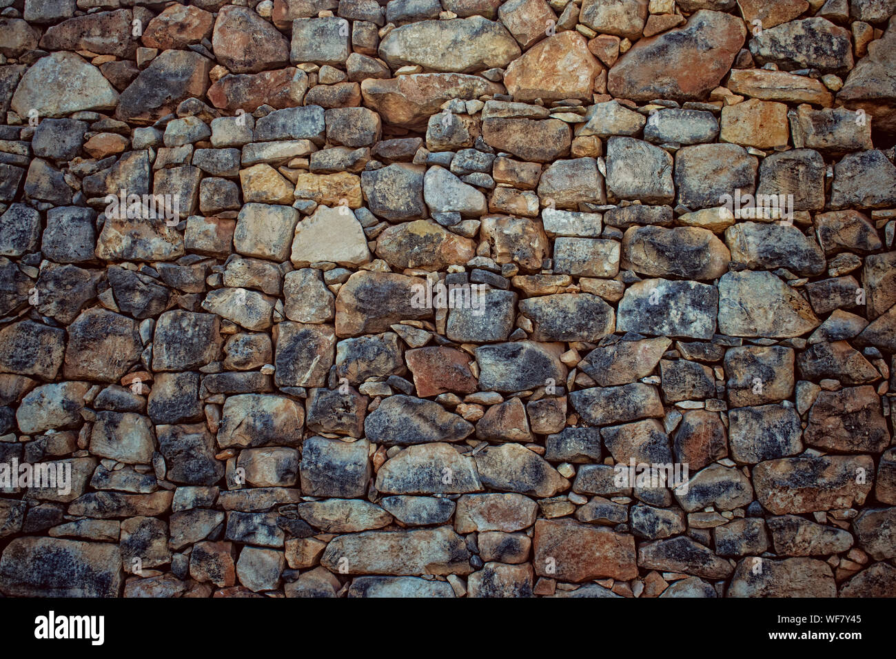 Cobblestone wall hi-res stock photography and images - Alamy