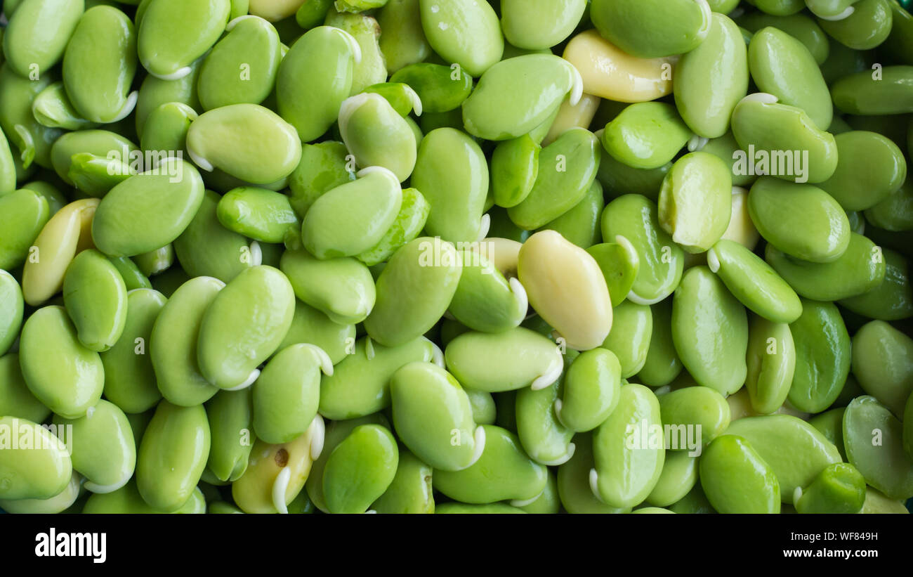 Soybeans hi-res stock photography and images - Alamy