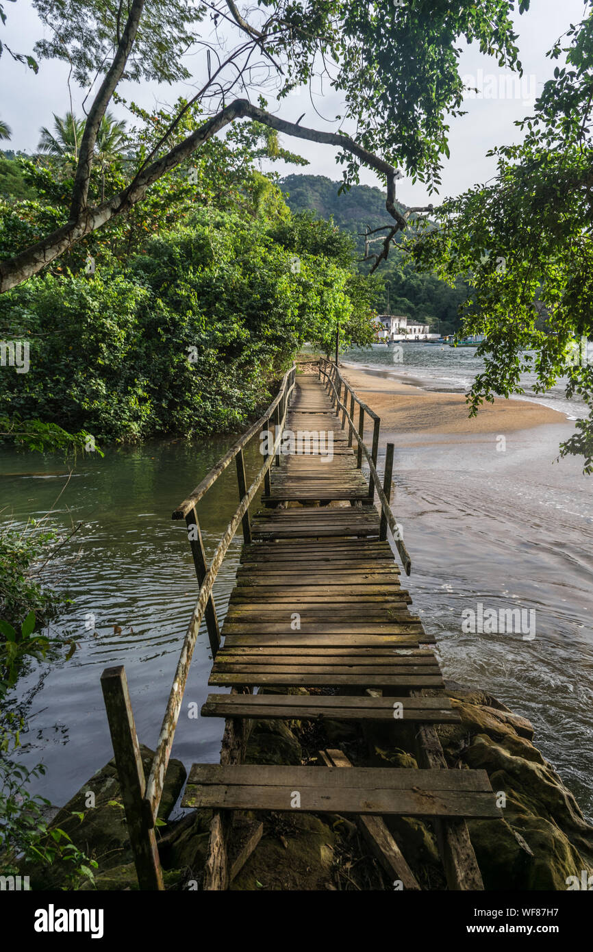 Broken wooden bridge hi-res stock photography and images - Alamy