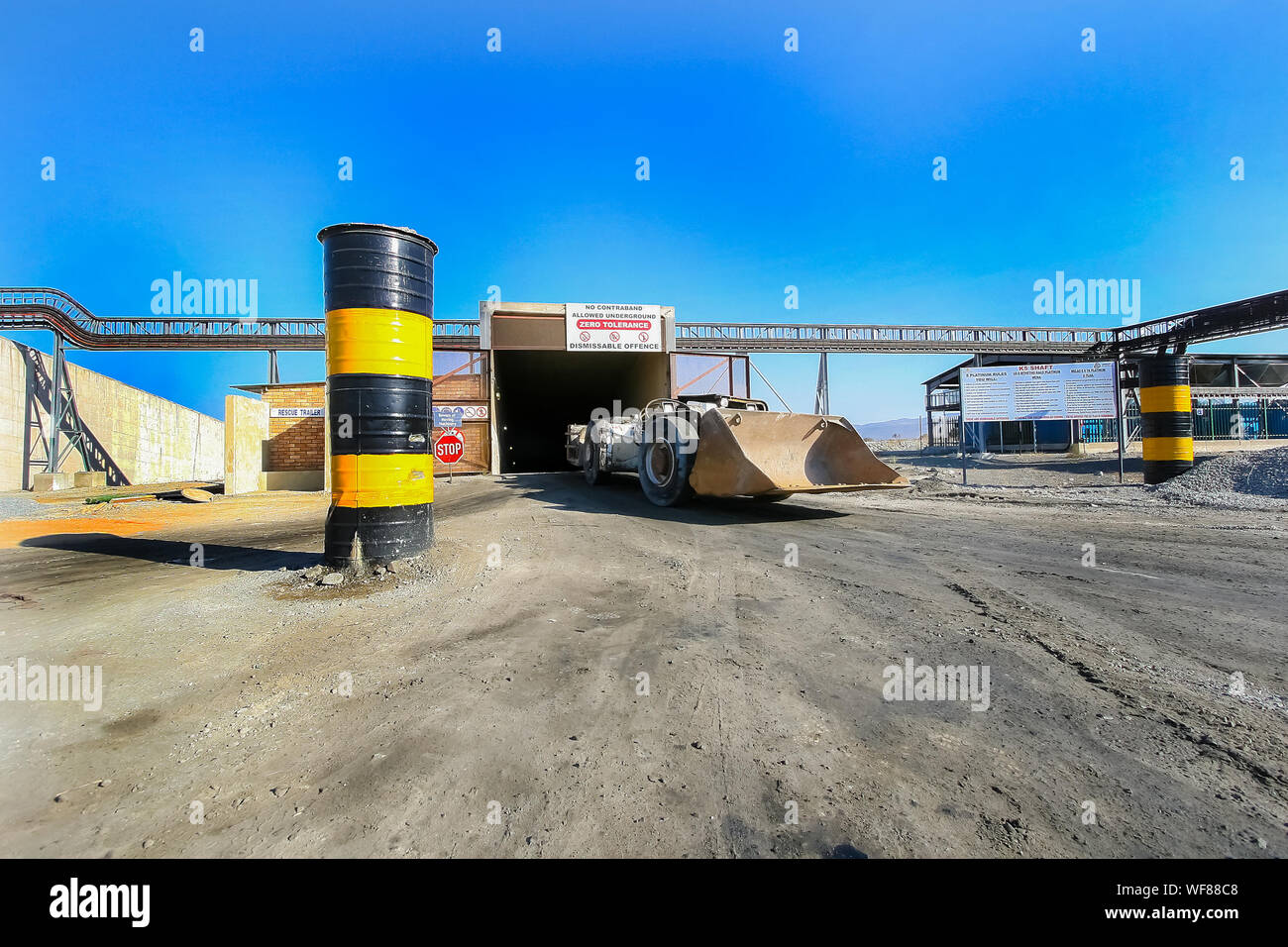 Platinum palladium mining south africa hi-res stock photography and ...