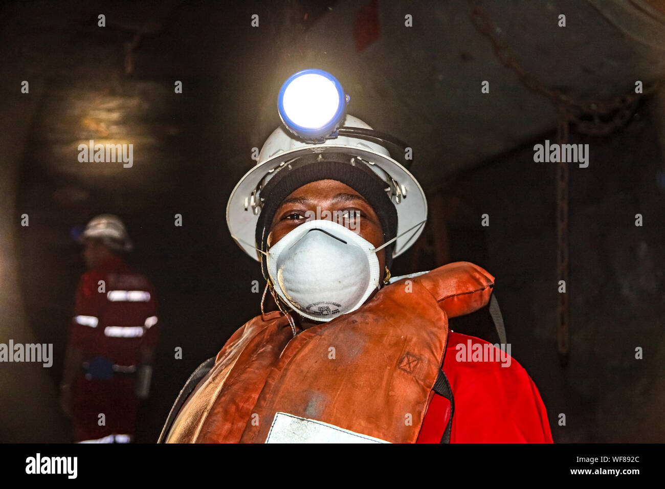 African miner underground hi-res stock photography and images - Alamy