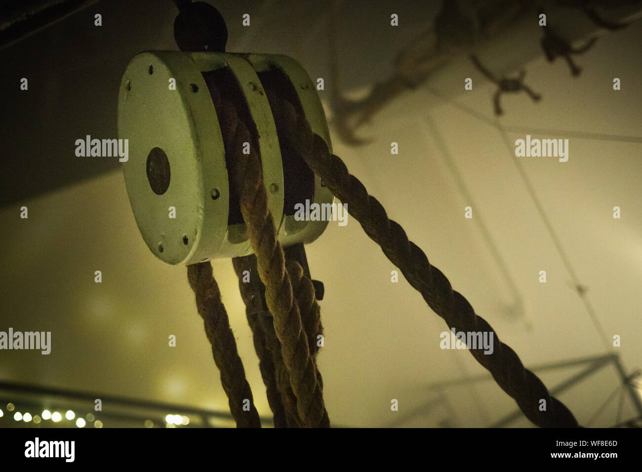 Rope Pully system for sailing ship Stock Photo - Alamy