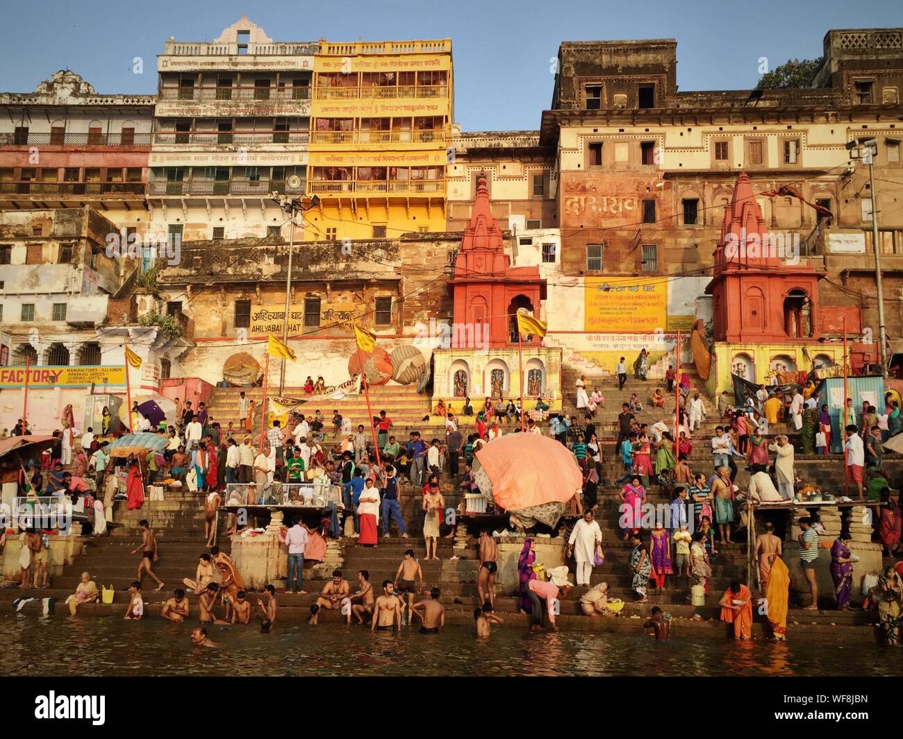 Indian women ganges river hi-res stock photography and images - Alamy