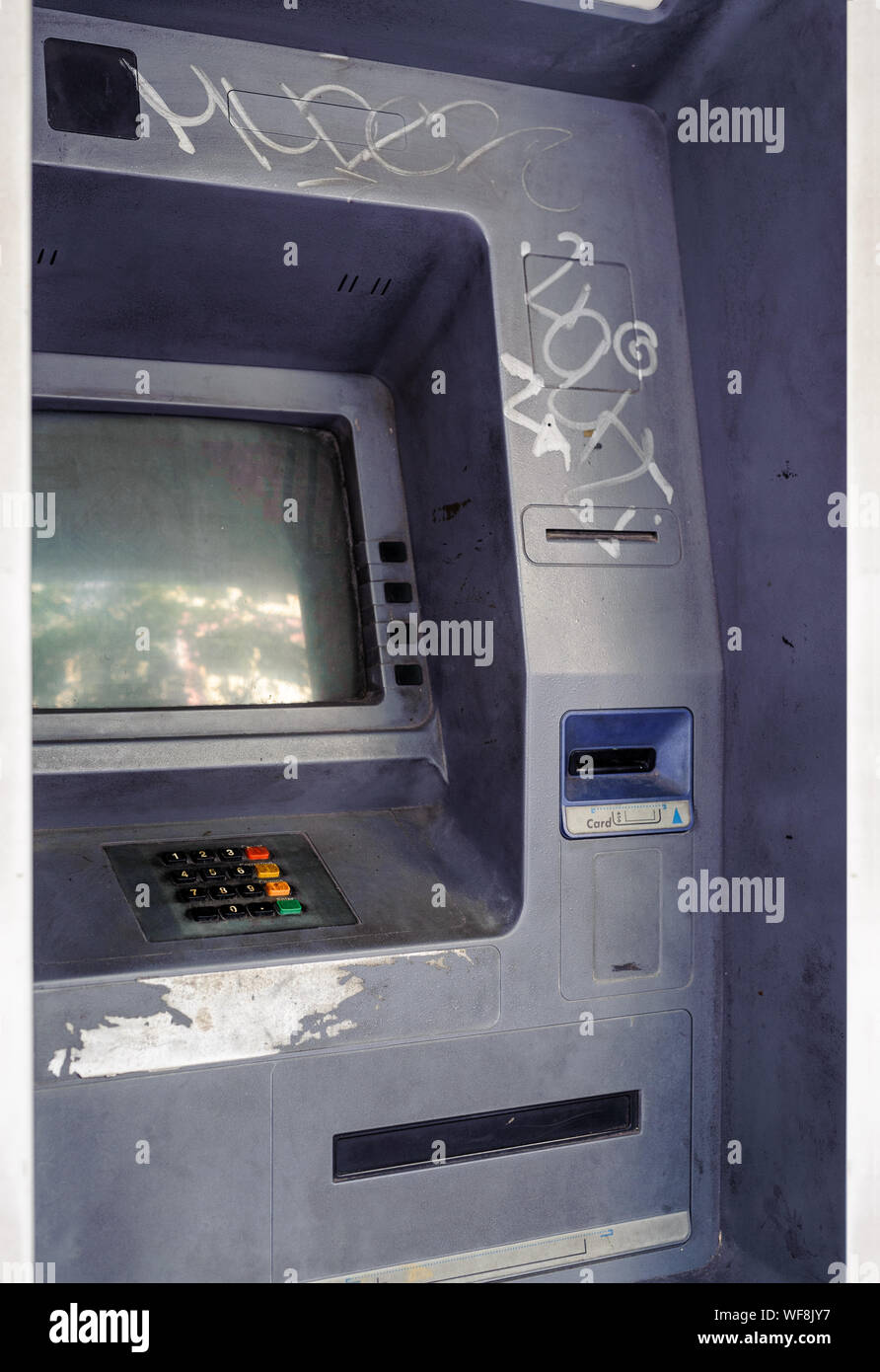 Abandoned automatic teller machine Stock Photo - Alamy