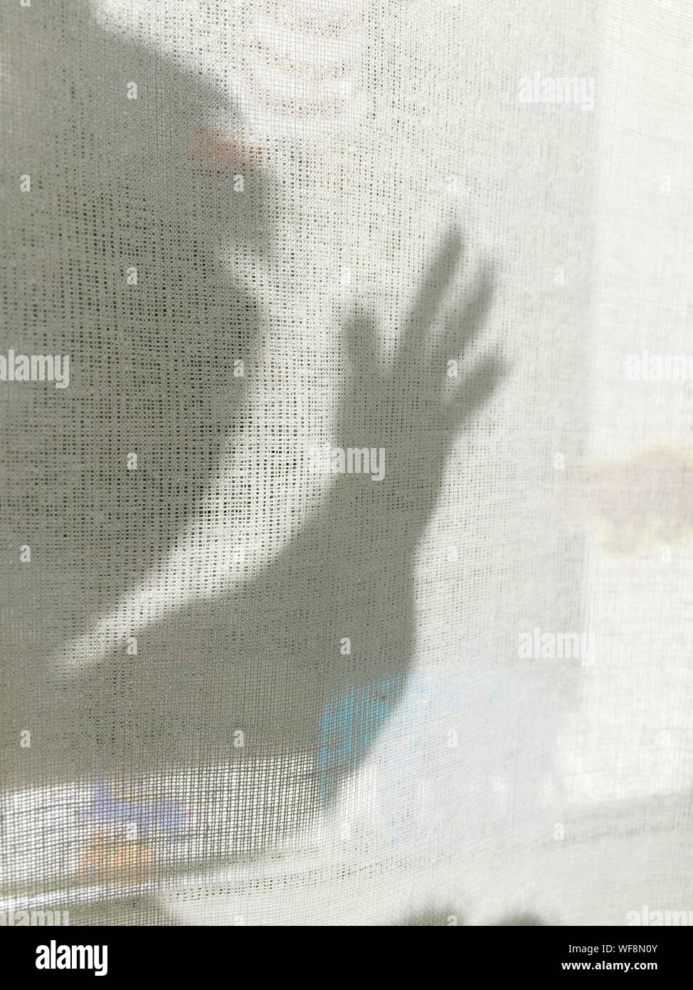 Shadow waving hi-res stock photography and images - Alamy