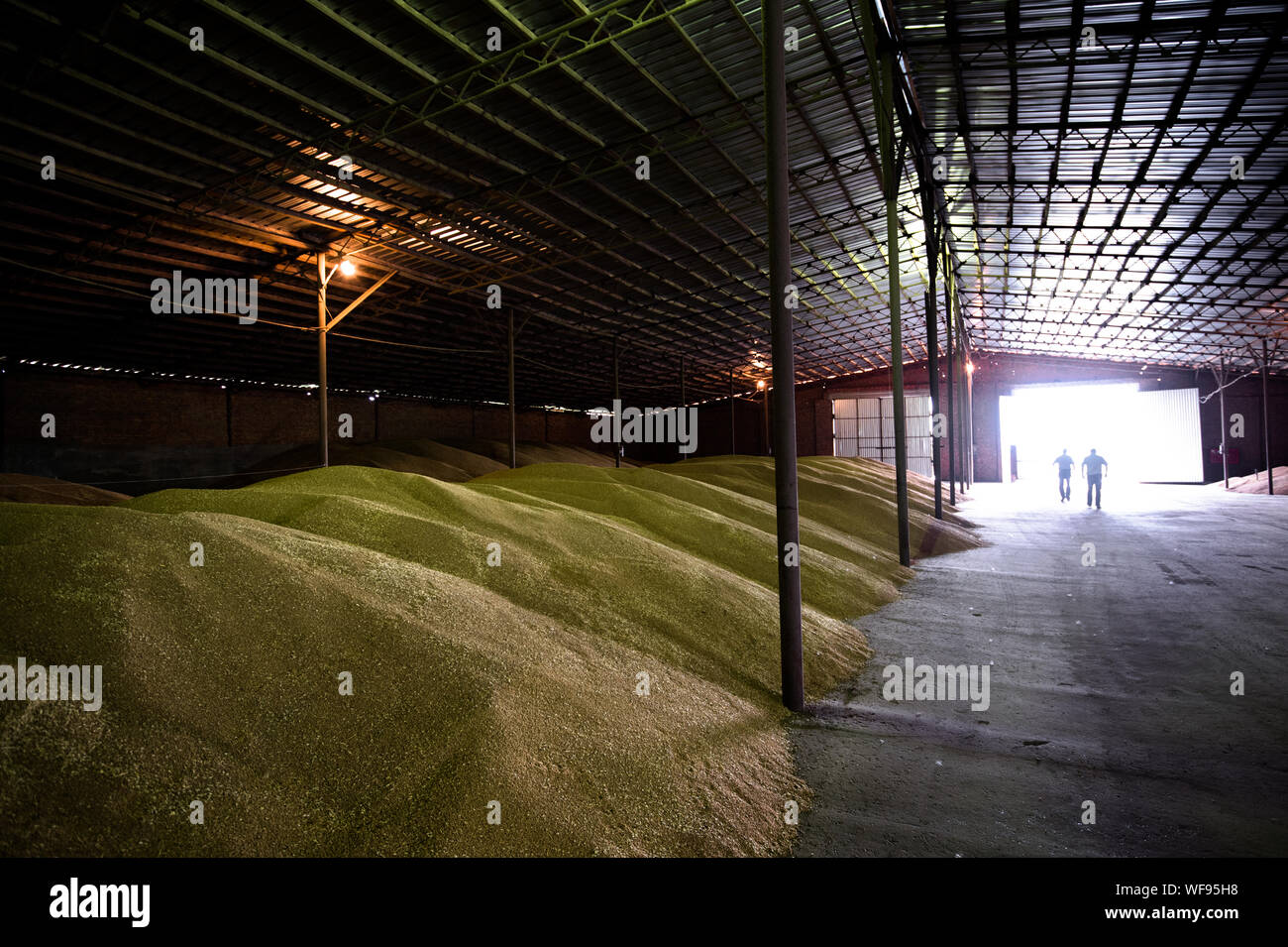 Wheat barn hi-res stock photography and images - Alamy