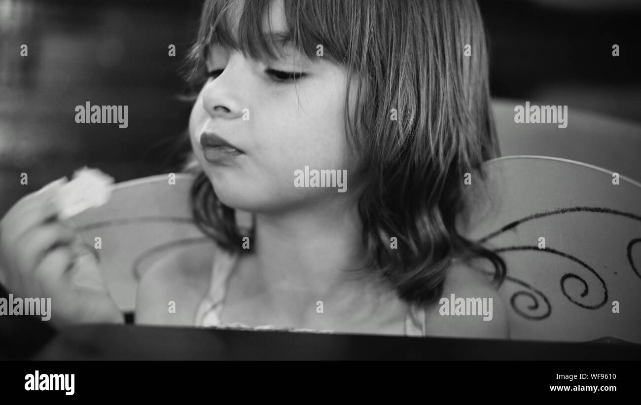 Girl with wings hi-res stock photography and images - Alamy