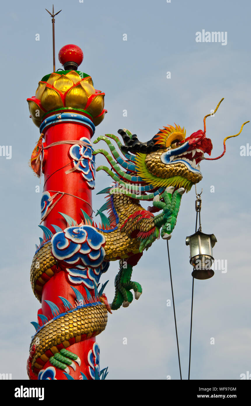 Dragon pole hi-res stock photography and images - Alamy