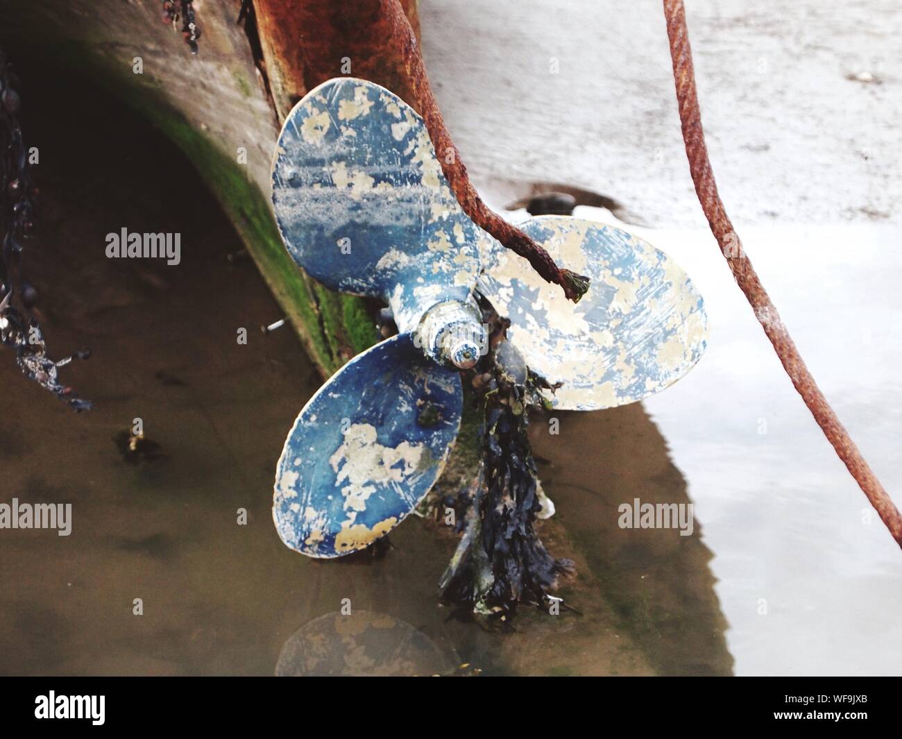 Ship engine propeller hi-res stock photography and images - Alamy