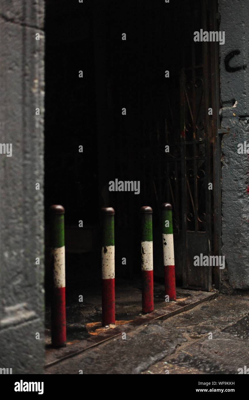 Old Bollard High Resolution Stock Photography and Images - Alamy