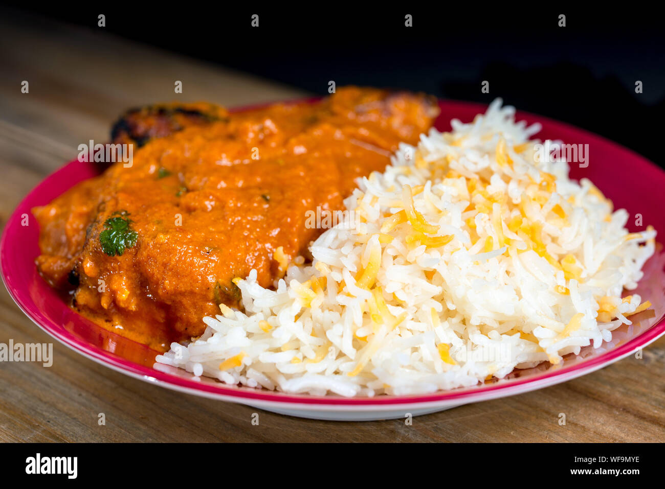 Indian chicken curry on plate hi-res stock photography and images - Alamy