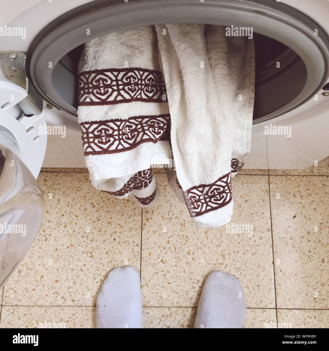 Washing machine close up legs hi-res stock photography and images - Alamy