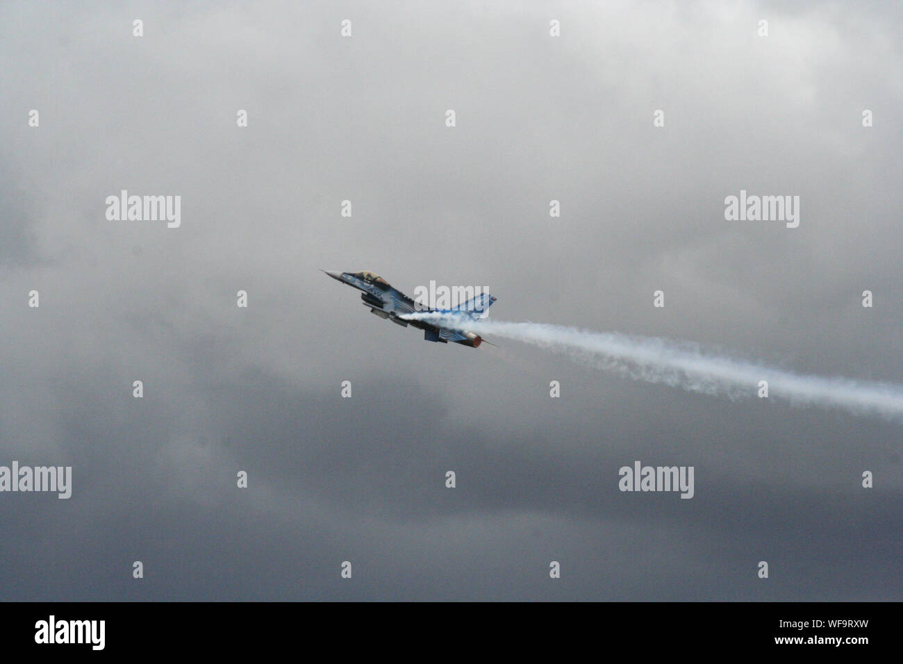 Physical plane hi-res stock photography and images - Alamy