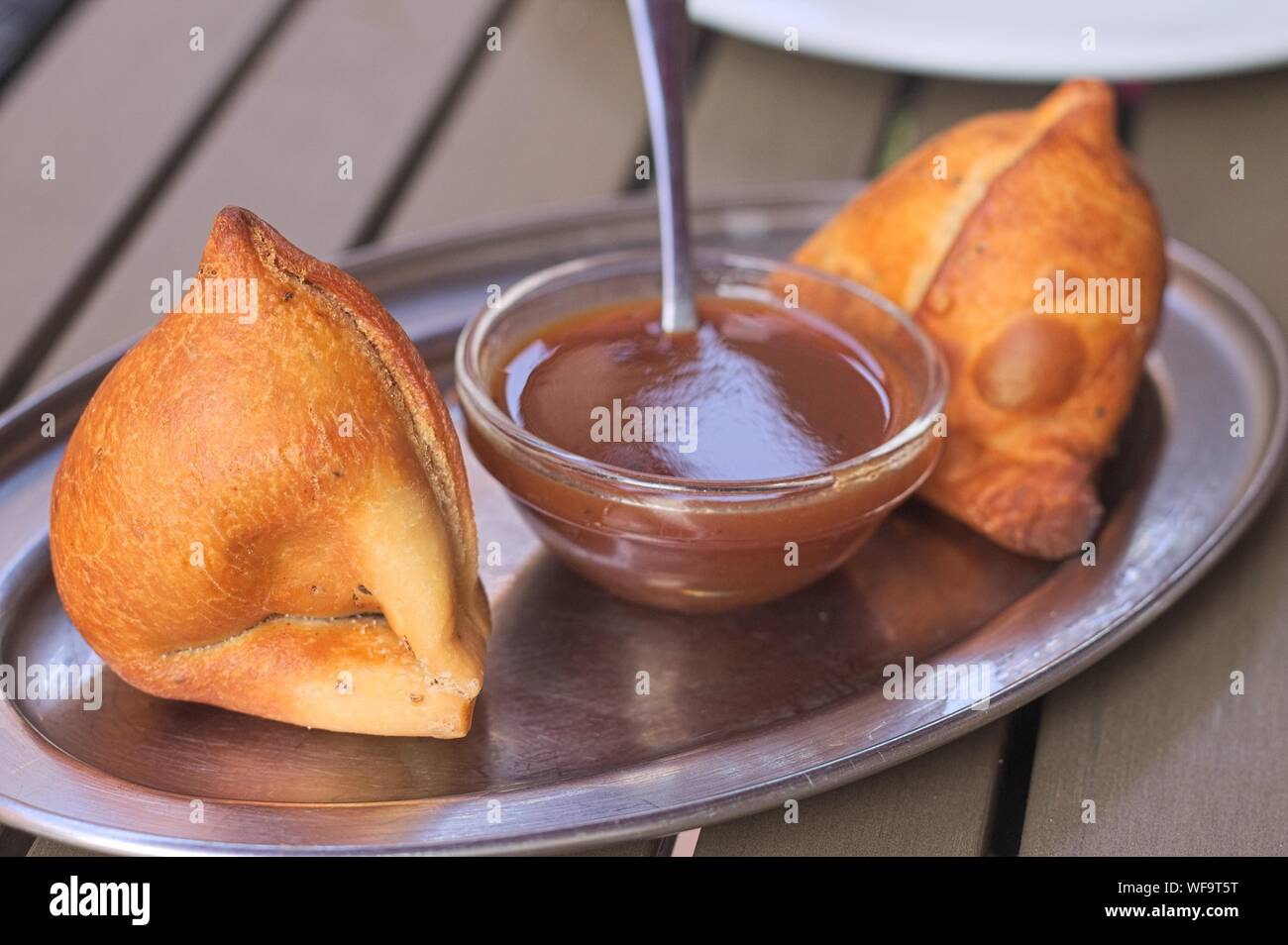 Samosa tray hi-res stock photography and images - Alamy