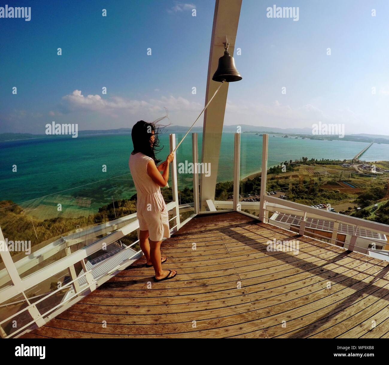 Ringing bell hi-res stock photography and images - Alamy