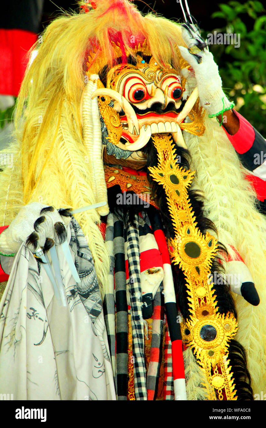 Ceremonial stage hi-res stock photography and images - Alamy