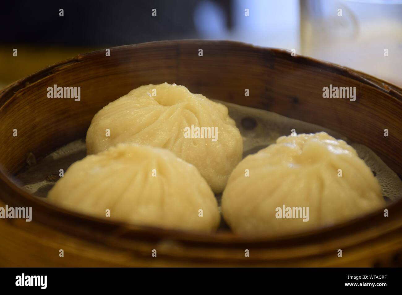Steamed buns hi-res stock photography and images - Alamy
